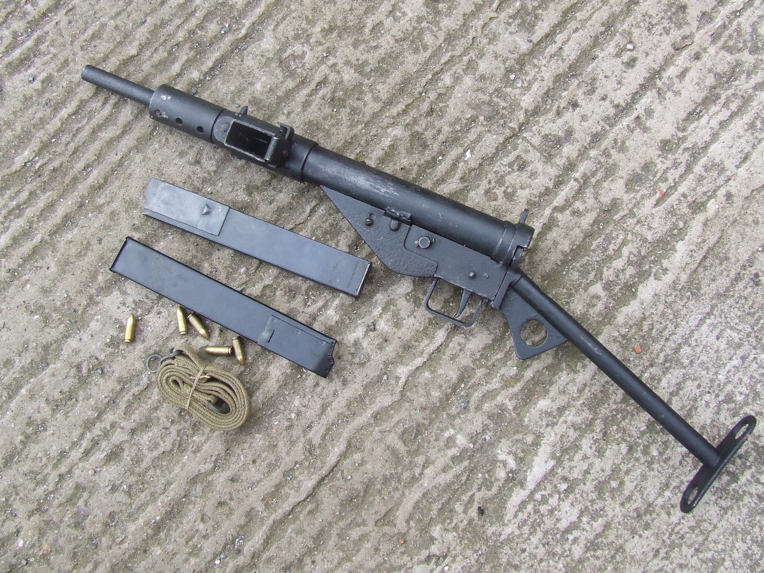 Sten MK2 smg with sling mags & inert rounds S/N 44770 - Saracen Exports