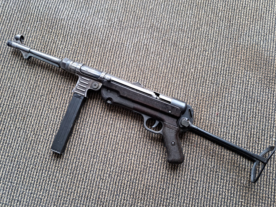 German MP38/MP40 S/N 6095 AYF41 Price £3300 - Saracen Exports
